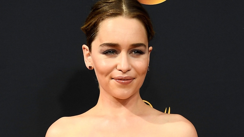 Game Of Thrones Dominates 2016 Emmys With Record-Breaking Wins