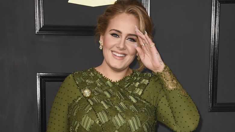 Adele Might Be Trolling You On Her Secret Twitter